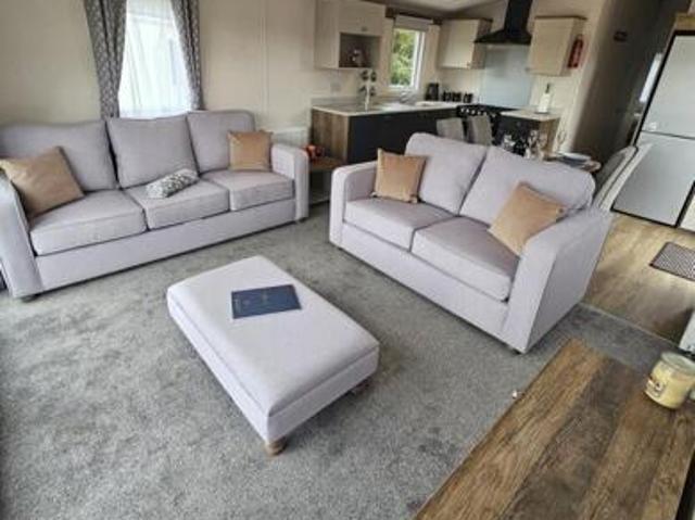 For Sale 2 Bedroom Shared Living/roommate Essex Essex DS101025773