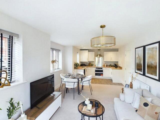 For Sale 2 Bedroom Shared Living/roommate Felixstowe Suffolk DLS101059696