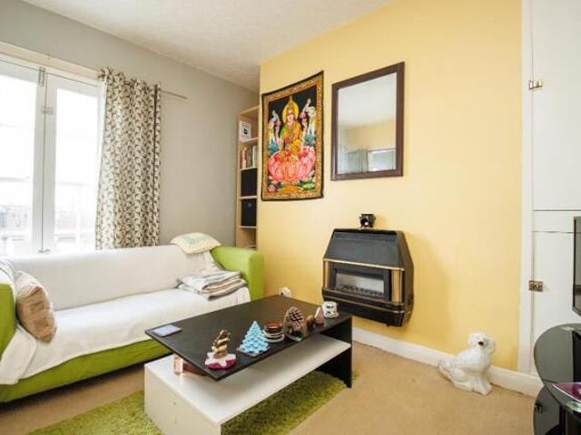 For Sale 2 Bedroom Shared Living/roommate Filey North Yorkshire DS100953649