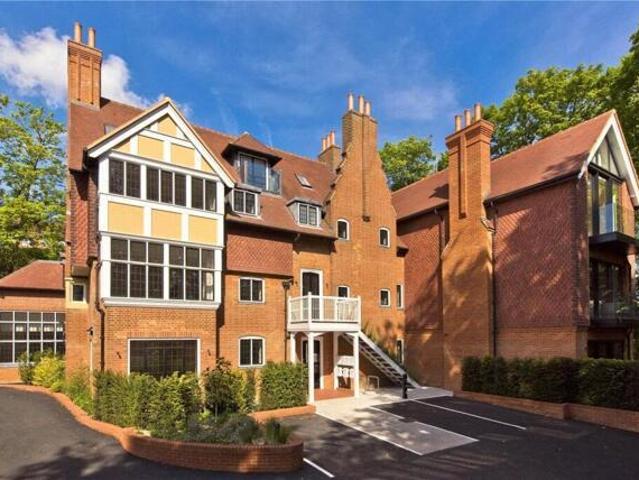 For Sale 2 Bedroom Shared Living/roommate Guildford Surrey DLS99895650