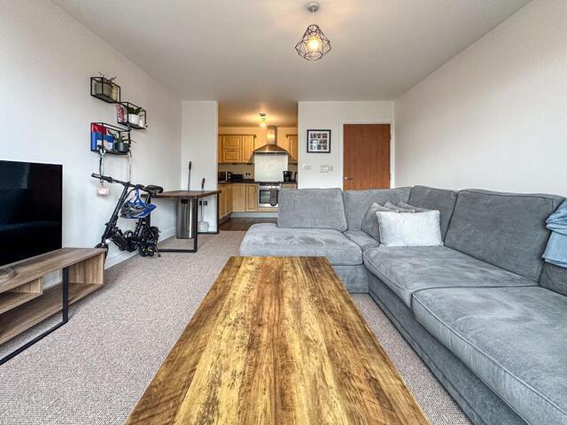 For Sale 2 Bedroom Shared Living/roommate Gateshead Tyne Y Wear DLS100097096