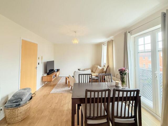 For Sale 2 Bedroom Shared Living/roommate Gateshead Gateshead DLS99315413