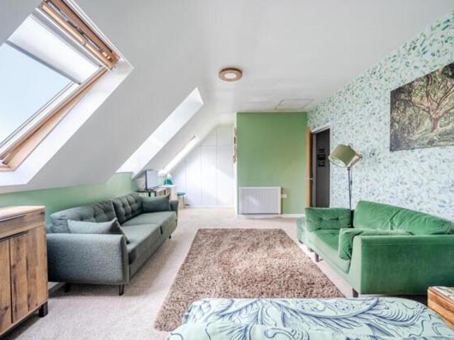 For Sale 2 Bedroom Shared Living/roommate Glastonbury Somerset DLS101025696
