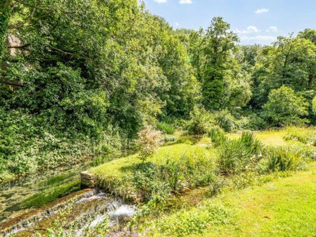 For Sale 2 Bedroom Shared Living/roommate Gloucestershire Gloucestershire DLS100096983