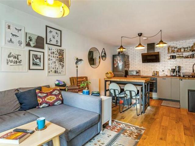 For Sale 2 Bedroom Shared Living/roommate Greater Manchester Greater Manchester DLS100058348