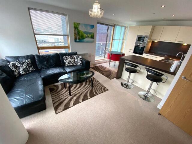 For Sale 2 Bedroom Shared Living/roommate Greater Manchester Greater Manchester DS100541062