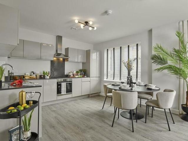 For Sale 2 Bedroom Shared Living/roommate Grosvenor Road Grosvenor Road DLS100502906