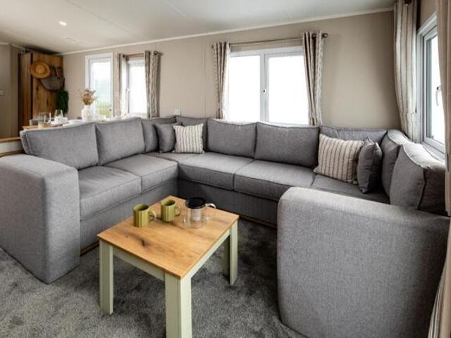 For Sale 2 Bedroom Shared Living/roommate Hunstanton Norfolk DLS101797138