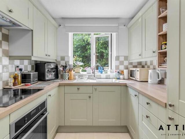 For Sale 2 Bedroom Shared Living/roommate Halesworth Suffolk DS99641920