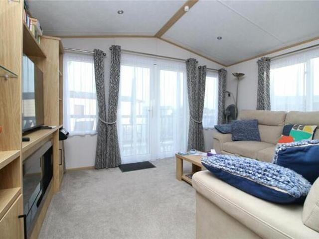 For Sale 2 Bedroom Shared Living/roommate Hampshire Hampshire DLS100398523
