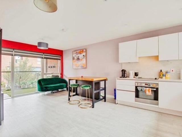For Sale 2 Bedroom Shared Living/roommate Harrow Great London DS100579087