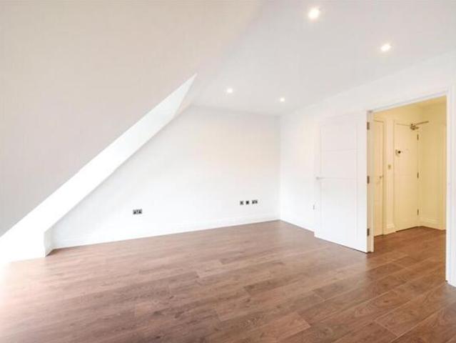 For Sale 2 Bedroom Shared Living/roommate Harrow Great London DS101892389