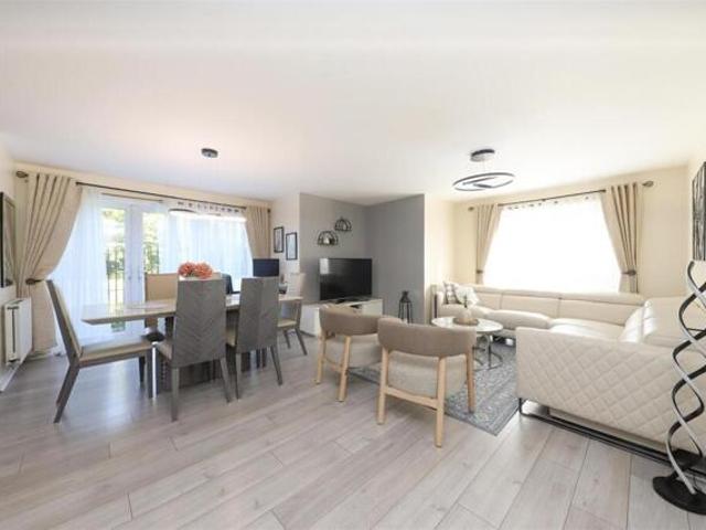 For Sale 2 Bedroom Shared Living/roommate Hayes Greater London DS99092761