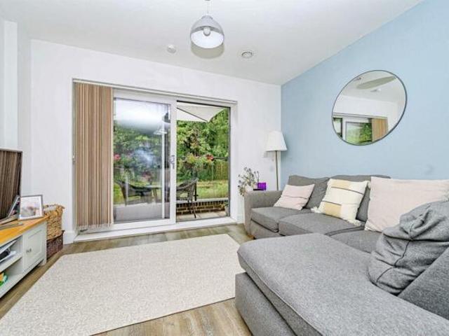 For Sale 2 Bedroom Shared Living/roommate Hemel Hempstead Hertfordshire DLS99237269