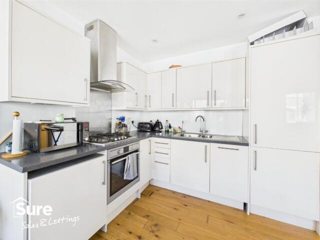 For Sale 2 Bedroom Shared Living/roommate Hemel Hempstead Hertfordshire DS98718598