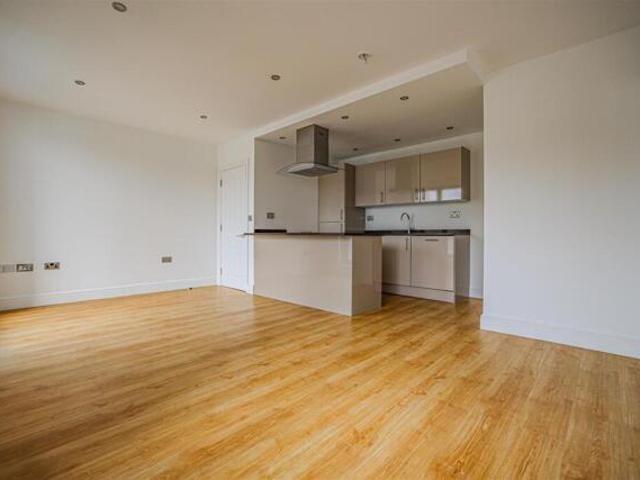 For Sale 2 Bedroom Shared Living/roommate Hemel Hempstead Hertfordshire DS99277917