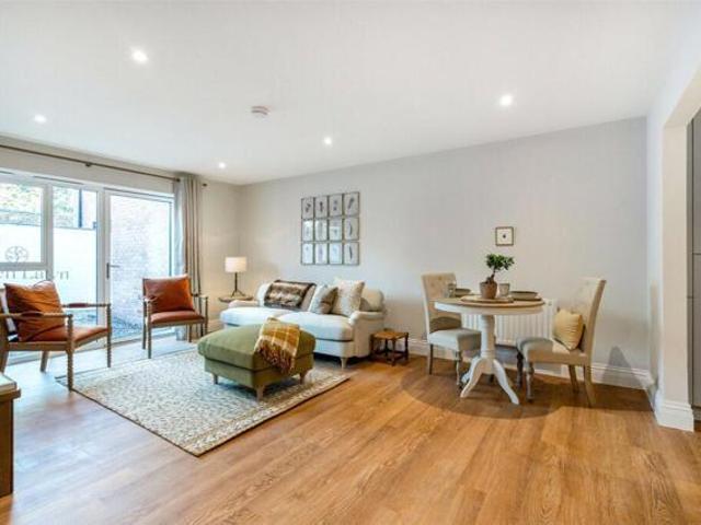For Sale 2 Bedroom Shared Living/roommate Henley In Arden Warwickshire DLS100502831