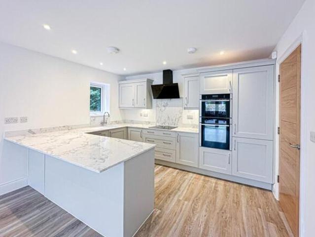 For Sale 2 Bedroom Shared Living/roommate Heswall Wirral DS99808871