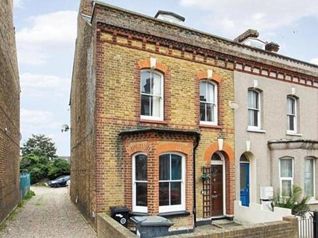 For Sale 2 Bedroom Shared Living/roommate Herne Bay Kent DS101119260