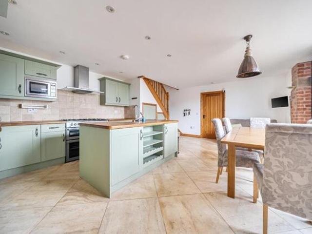 For Sale 2 Bedroom Shared Living/roommate Herefordshire Herefordshire DS100158561