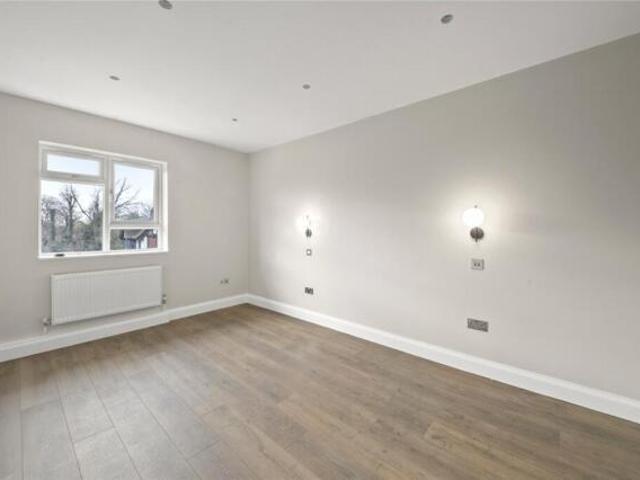 For Sale 2 Bedroom Shared Living/roommate Hillingdon Greater London DLS98864609