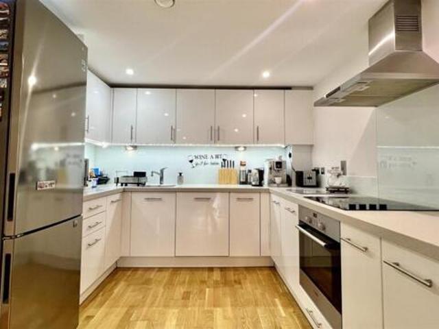 For Sale 2 Bedroom Shared Living/roommate Hillingdon Greater London DS100615075