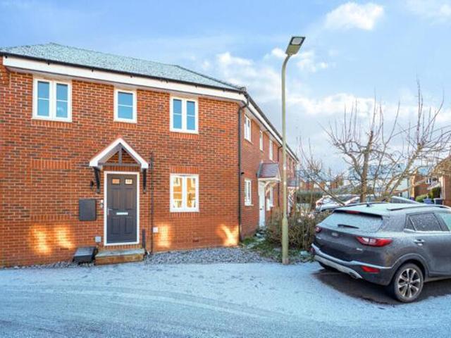 For Sale 2 Bedroom Shared Living/roommate Hook Hampshire DLS99130433