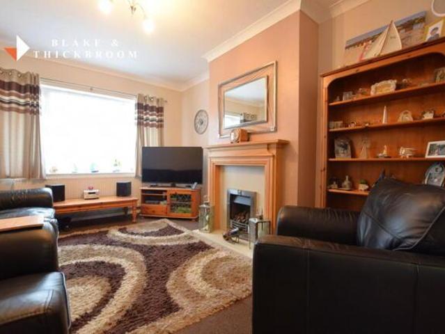 For Sale 2 Bedroom Shared Living/roommate Holland On Sea Essex DS101168579
