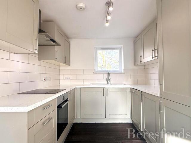 For Sale 2 Bedroom Shared Living/roommate Hornchurch Greater London DLS102023773
