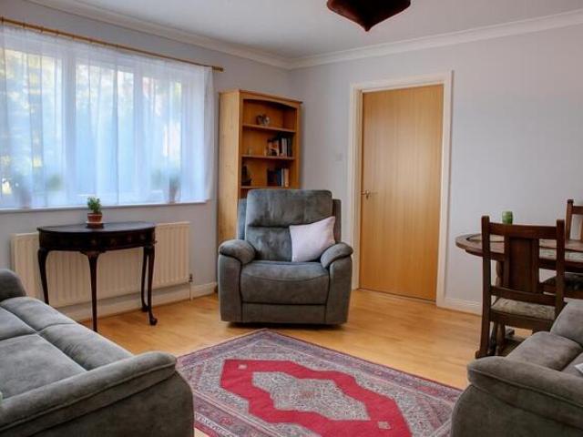 For Sale 2 Bedroom Shared Living/roommate Horsham West Sussex DLS99523632