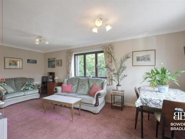 For Sale 2 Bedroom Shared Living/roommate Ilford Greater London DS100096610