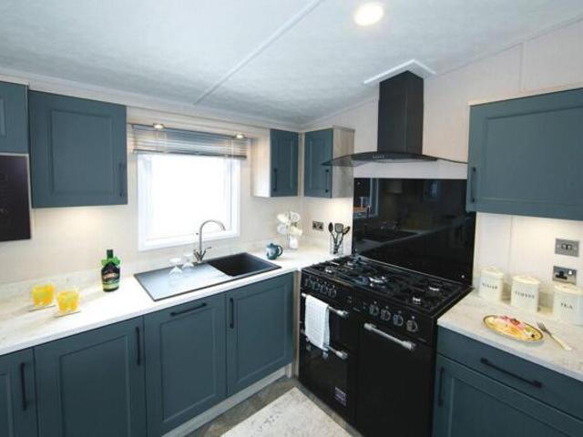 For Sale 2 Bedroom Shared Living/roommate Ilfracombe Devon DLS98834370