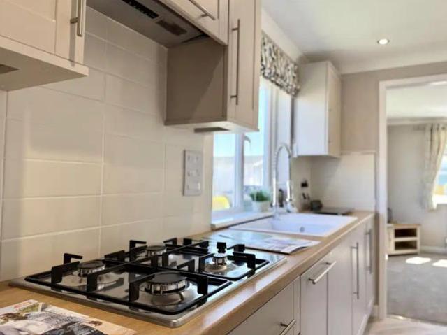For Sale 2 Bedroom Shared Living/roommate Ipswich Suffolk DLS101931706