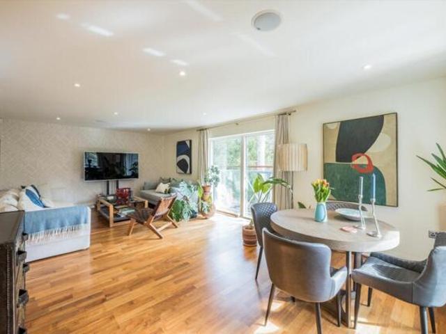 For Sale 2 Bedroom Shared Living/roommate Kent Kent DLS101931837