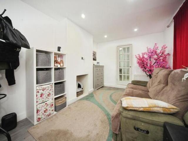 For Sale 2 Bedroom Shared Living/roommate Luton Luton DLS101676591