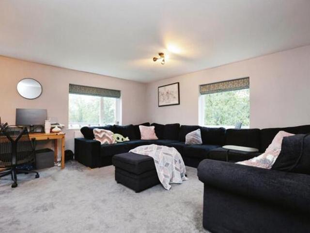 For Sale 2 Bedroom Shared Living/roommate Ladbroke Ladbroke DS99641917