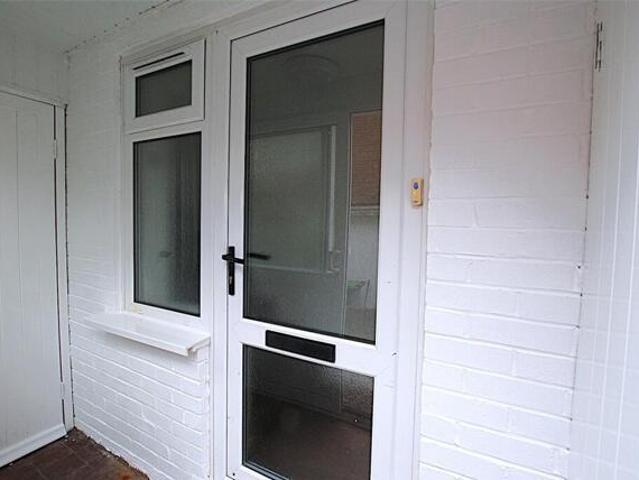 For Sale 2 Bedroom Shared Living/roommate Lakeside Cardiff DLS98903512