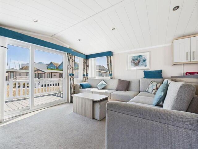 For Sale 2 Bedroom Shared Living/roommate Lancing West Sussex DS99571714