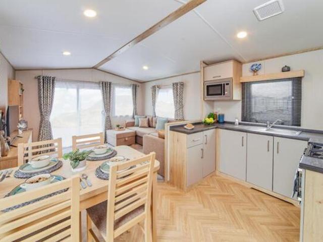 For Sale 2 Bedroom Shared Living/roommate Lancs Lancashire DLS100541316