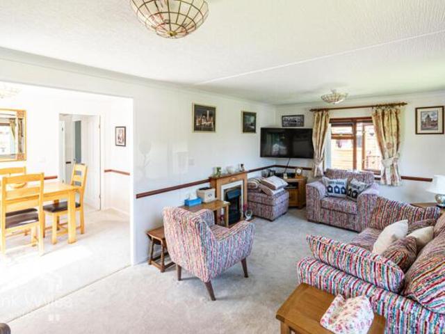 For Sale 2 Bedroom Shared Living/roommate Lancs Lancashire DLS101025410