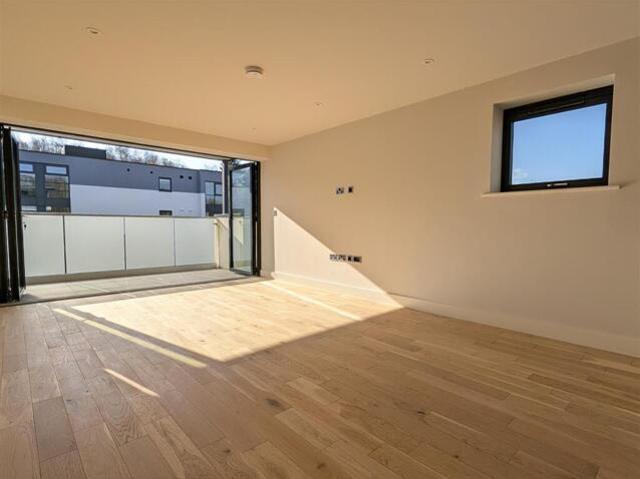 For Sale 2 Bedroom Shared Living/roommate Lancs Lancashire DLS101796837