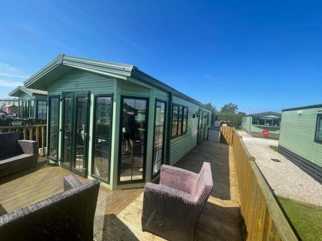 For Sale 2 Bedroom Shared Living/roommate Lancs Lancashire DS101676384