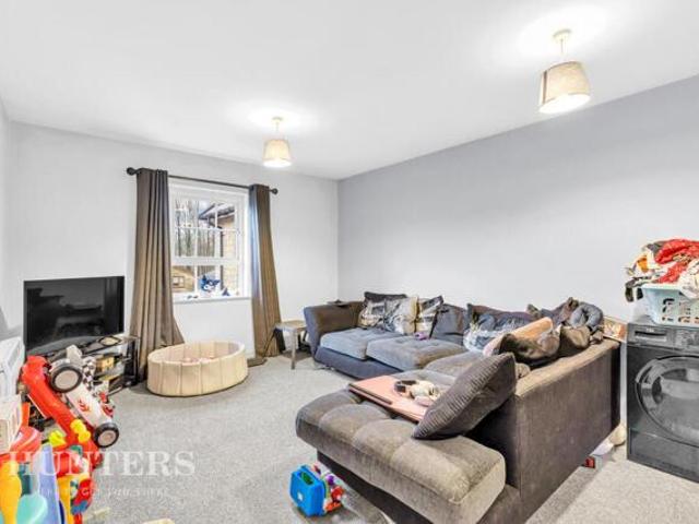 For Sale 2 Bedroom Shared Living/roommate Lancs Rochdale DLS100953441