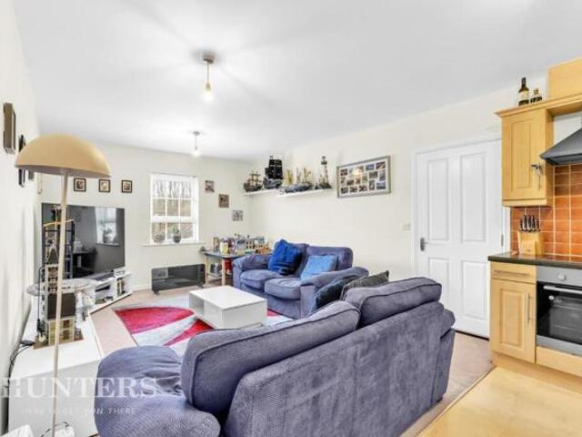 For Sale 2 Bedroom Shared Living/roommate Lancs Rochdale DS100684897