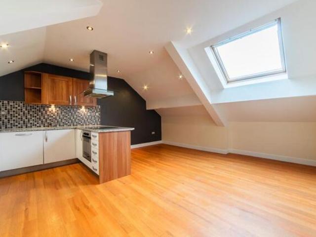 For Sale 2 Bedroom Shared Living/roommate Lancs Sefton DS101379114