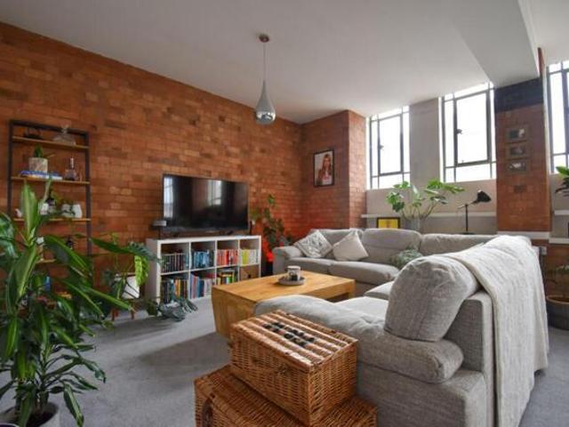 For Sale 2 Bedroom Shared Living/roommate Leicester Leicestershire DLS99688662