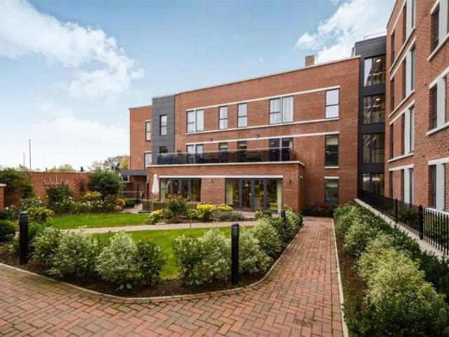 For Sale 2 Bedroom Shared Living/roommate Leicester Leicestershire DLS100649021