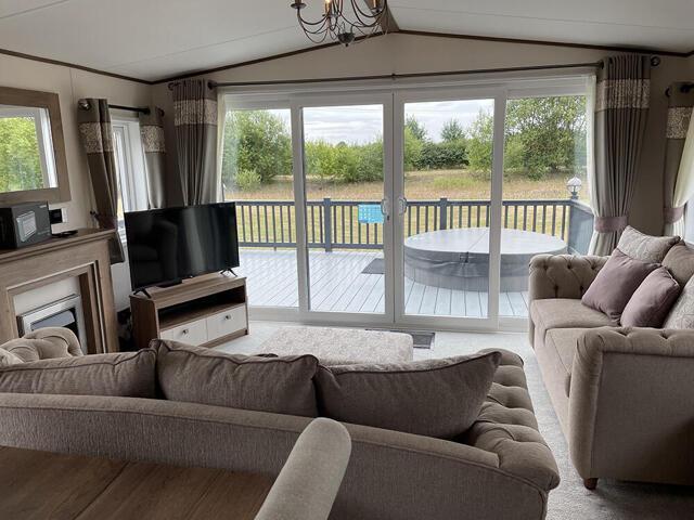 For Sale 2 Bedroom Shared Living/roommate Lincolnshire Lincolnshire DLS99204060