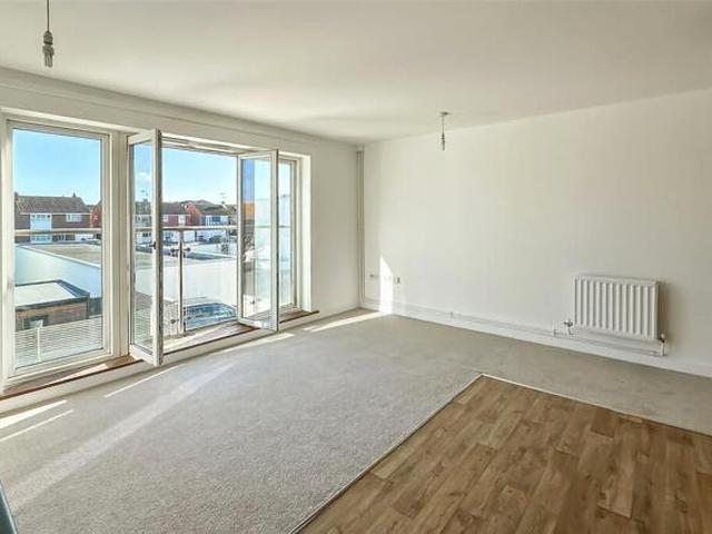 For Sale 2 Bedroom Shared Living/roommate Littlehampton Littlehampton DS99840487