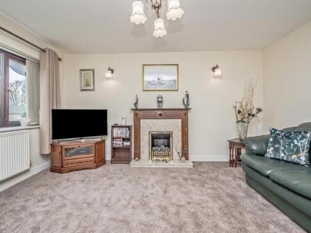 For Sale 2 Bedroom Shared Living/roommate Liversedge Kirklees DLS100615098